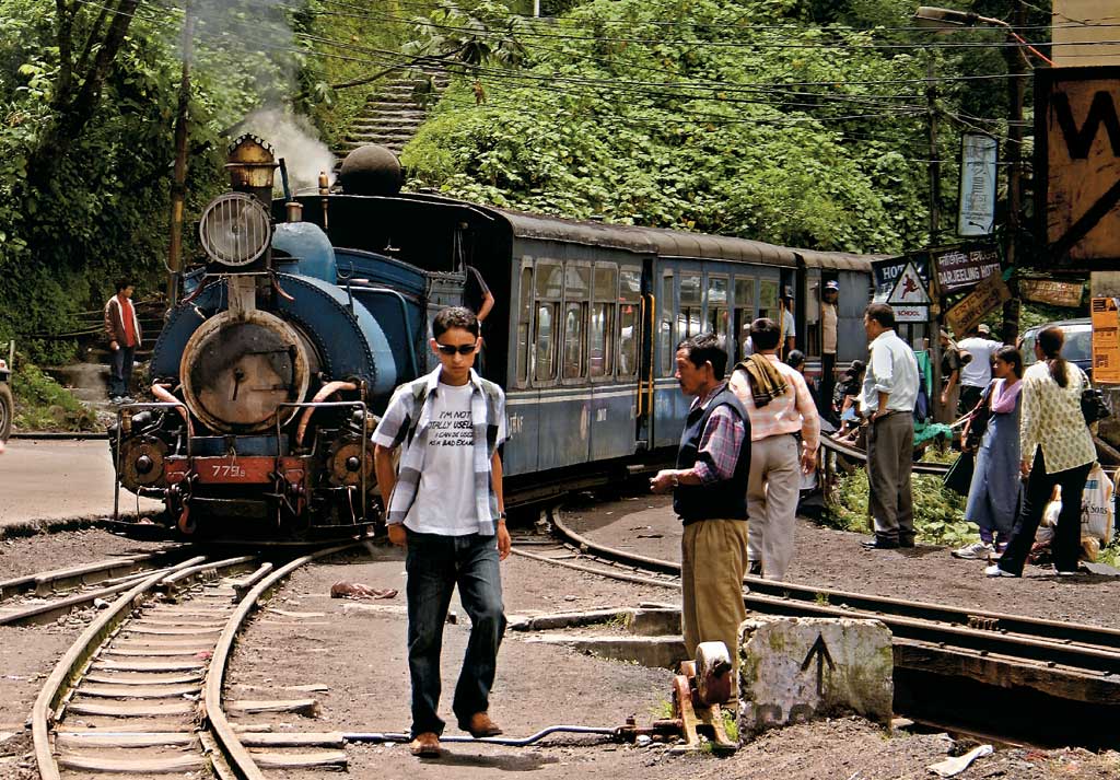 A Quick Guide to Darjeeling - Outlook Traveller
