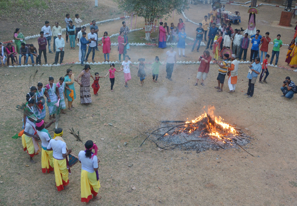 West Bengal: Dol Jatra